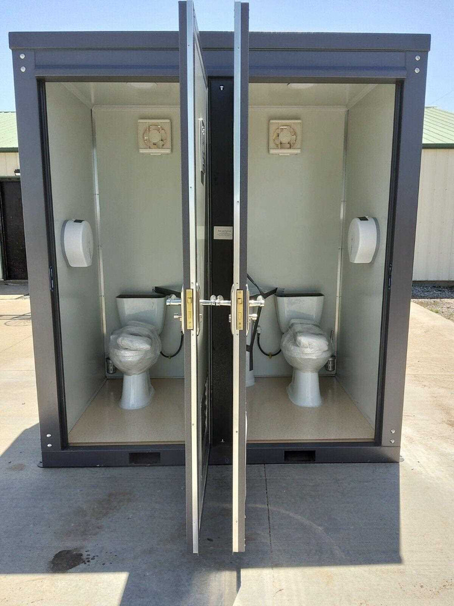 Portable Dual Restroom 8 Units Public Bathroom Mobile Toilet